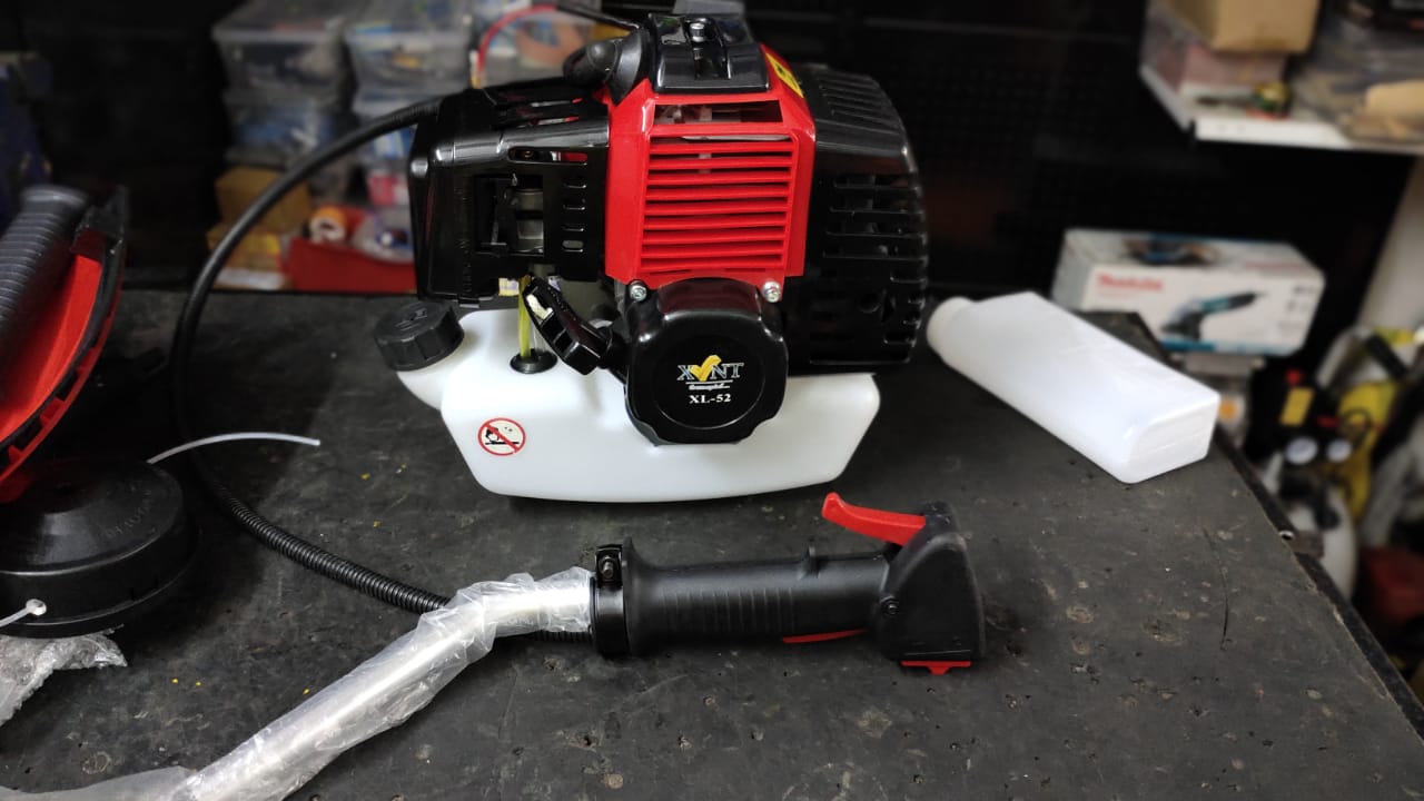 XLNT 52 BRUSH CUTTER SIDE 2 STROKE | Lion Tools Mart